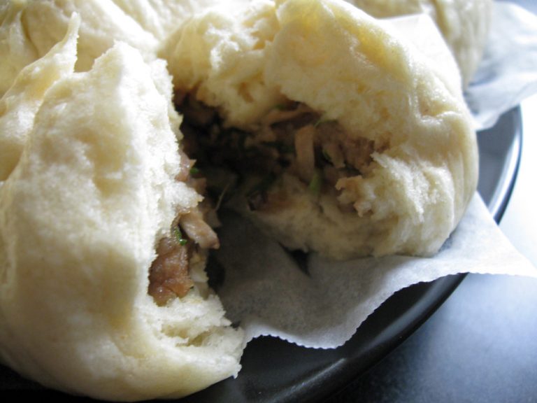 Nikuman (Steamed Pork Buns) – Hiroko's Recipes