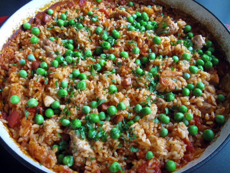Chicken & Chorizo Baked Rice – Hiroko's Recipes