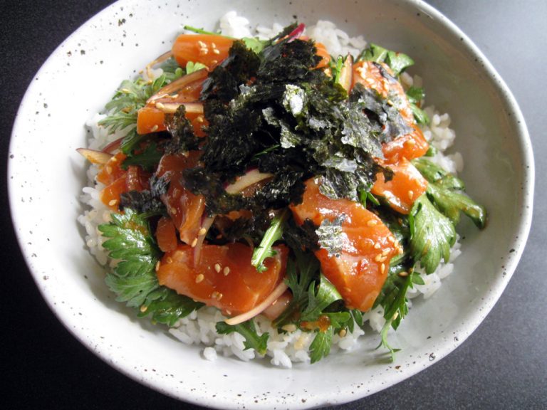 Spicy Salmon Sashimi Don – Hiroko's Recipes