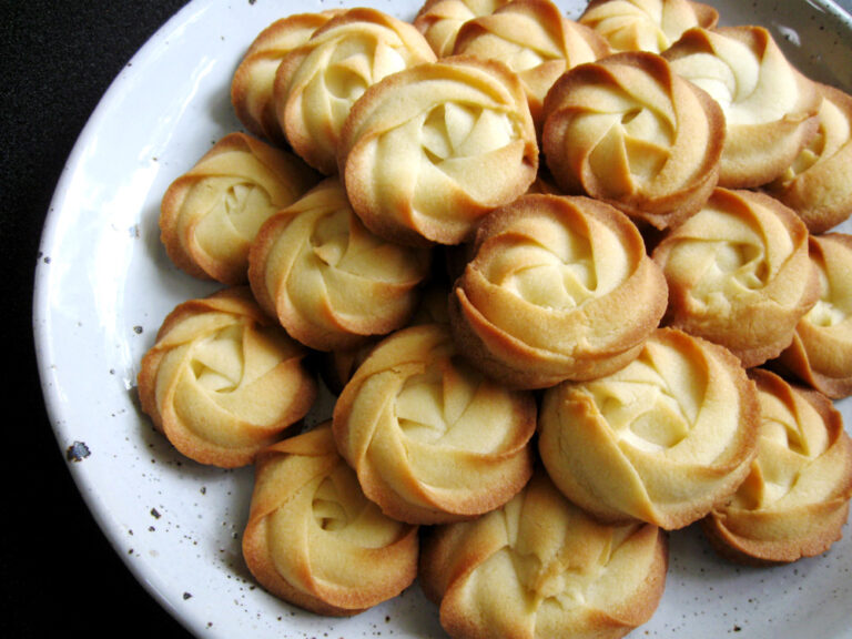 Basic Piped Sweet Biscuits – Hiroko's Recipes