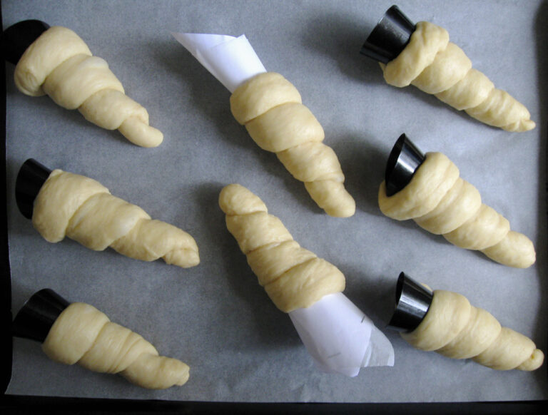 Chocolate Custard Corone (Korone) – Hiroko's Recipes