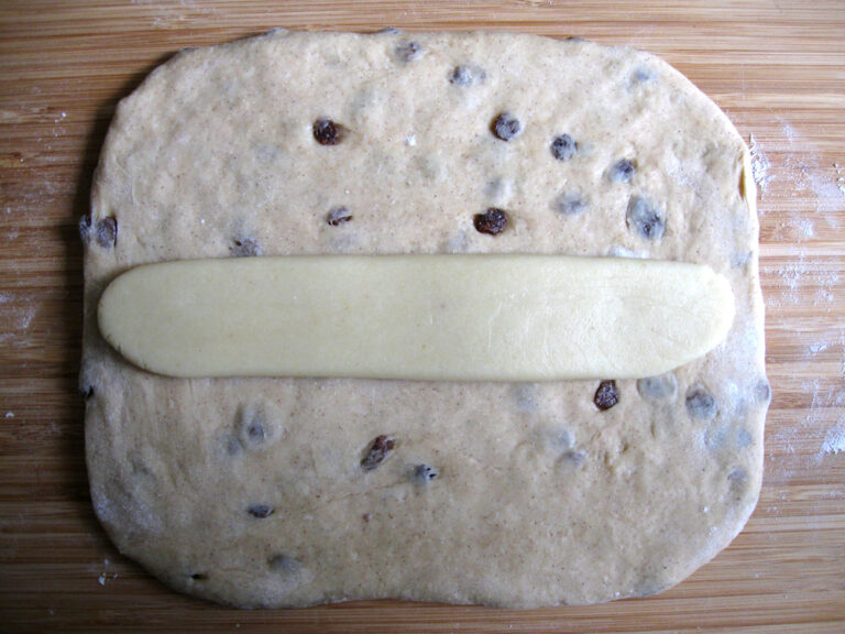 Marzipan Stuffed Sultana (Raisin) Bread Cake – Hiroko's Recipes