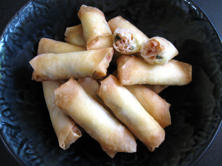 Smoked Salmon & Cream Cheese Spring Rolls – Hiroko's Recipes