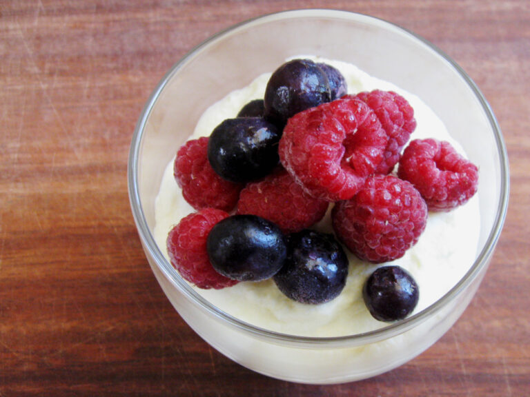 Super Easy White Chocolate Mousse – Hiroko's Recipes