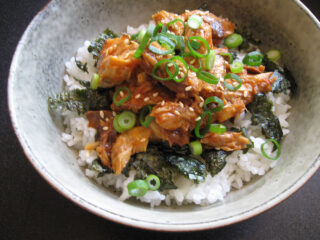 Gochujang Mackerel Rice Bowl – Hiroko's Recipes