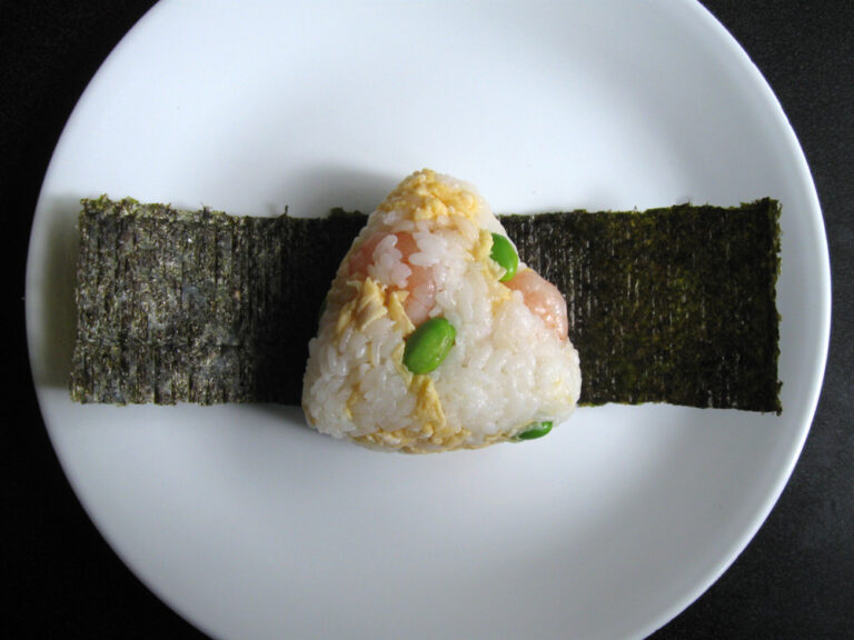 Sushi ‘Onigiri’ Rice Balls – Hiroko's Recipes