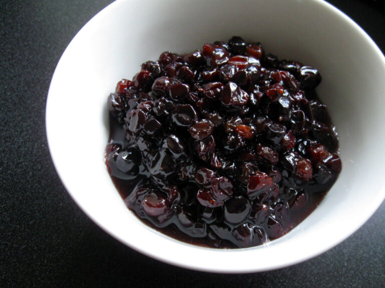 Dried Black Currant Jam – Hiroko's Recipes