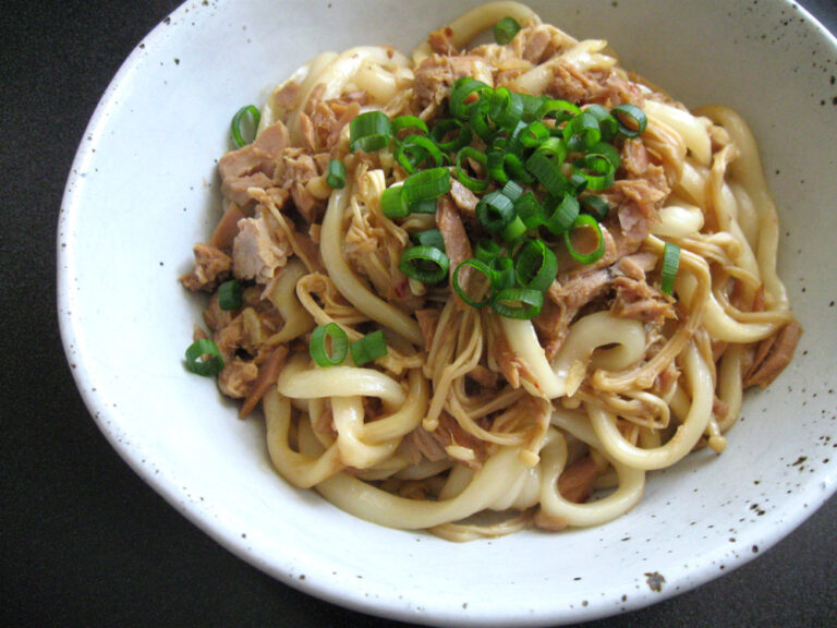 Tuna & Enoki Udon – Hiroko's Recipes