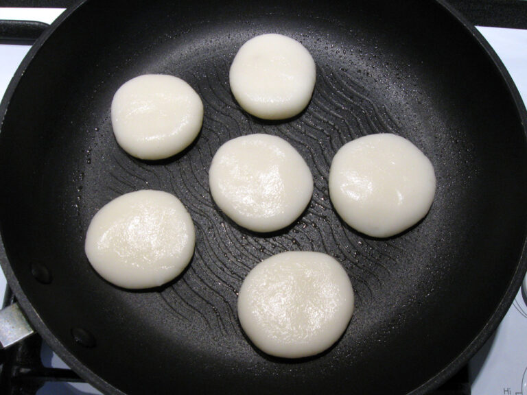 ‘Isobe Mochi’ made with Glutinous Rice Flour – Hiroko's Recipes