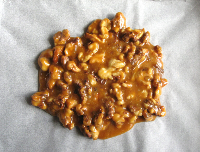 Quick & Easy Toffee with Nuts – Hiroko's Recipes