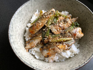 Quick & Easy Canned Sardines Rice Bowl – Hiroko's Recipes
