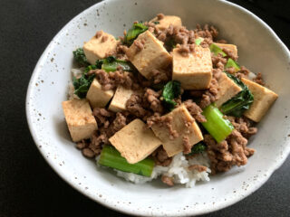Beef Mince & Tofu Rice Bowl – Hiroko's Recipes