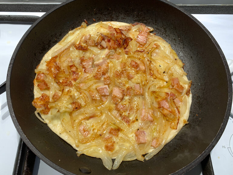 Pan Fried Onion Bacon Cheese Flatbread – Hiroko's Recipes