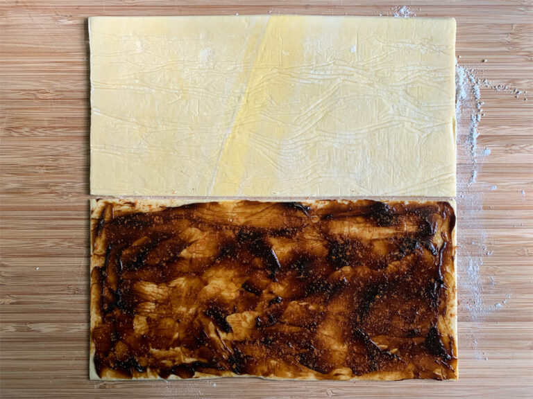 Vegemite & Chilli Puff Pastry Twists – Hiroko's Recipes