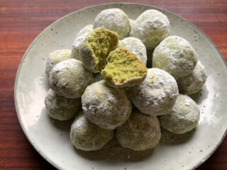 Matcha Snowball Cookies – Hiroko's Recipes