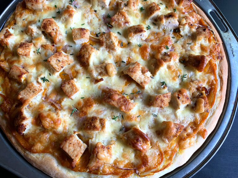 Pizza made with Pureed Pumpkin – Hiroko's Recipes