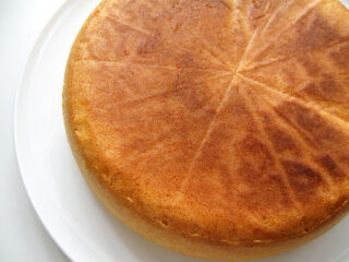 Basic Plain Rice Cooker Cake – Hiroko's Recipes